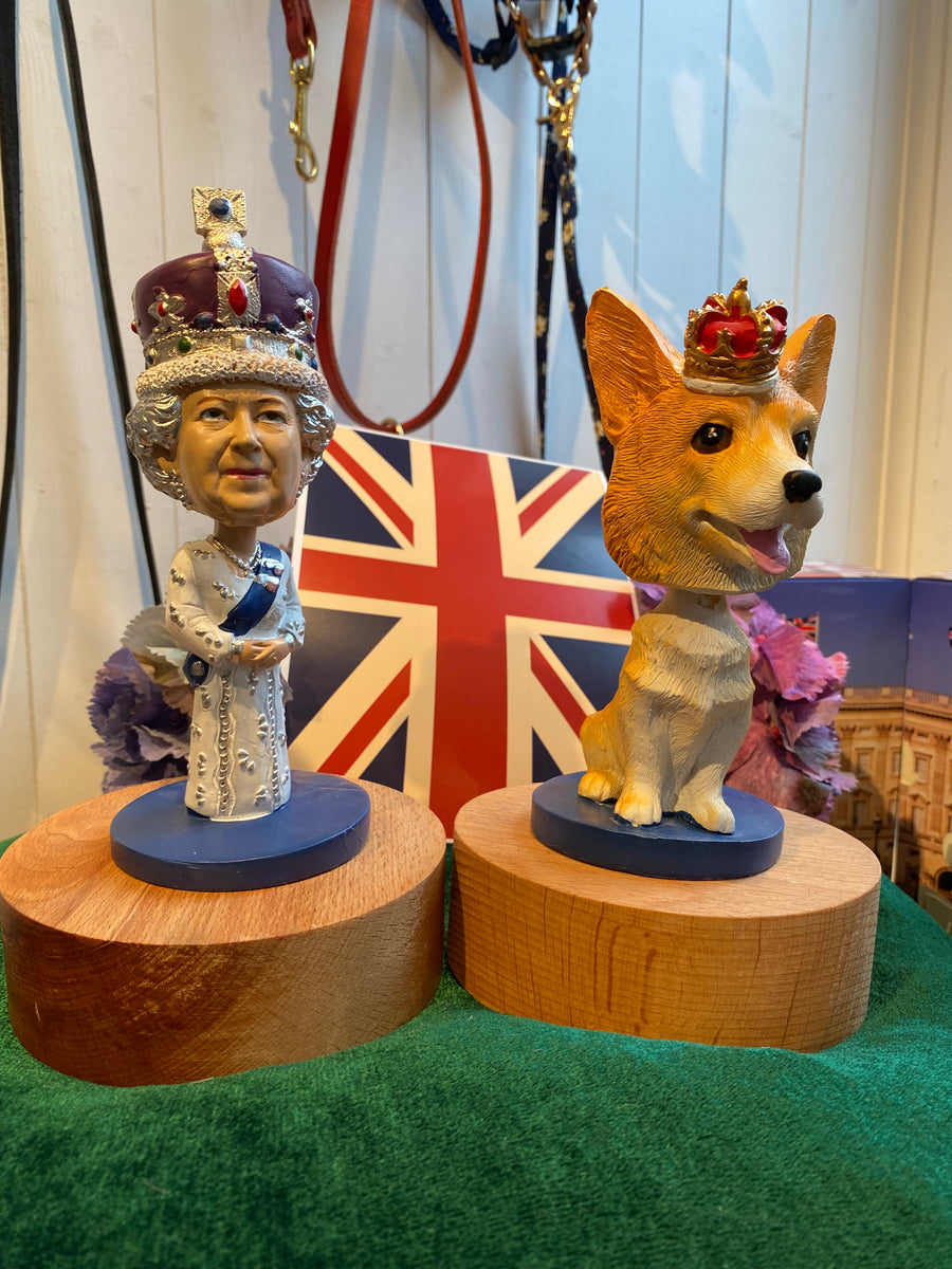 Queen and Corgi Bobble head – Dog Walk Style